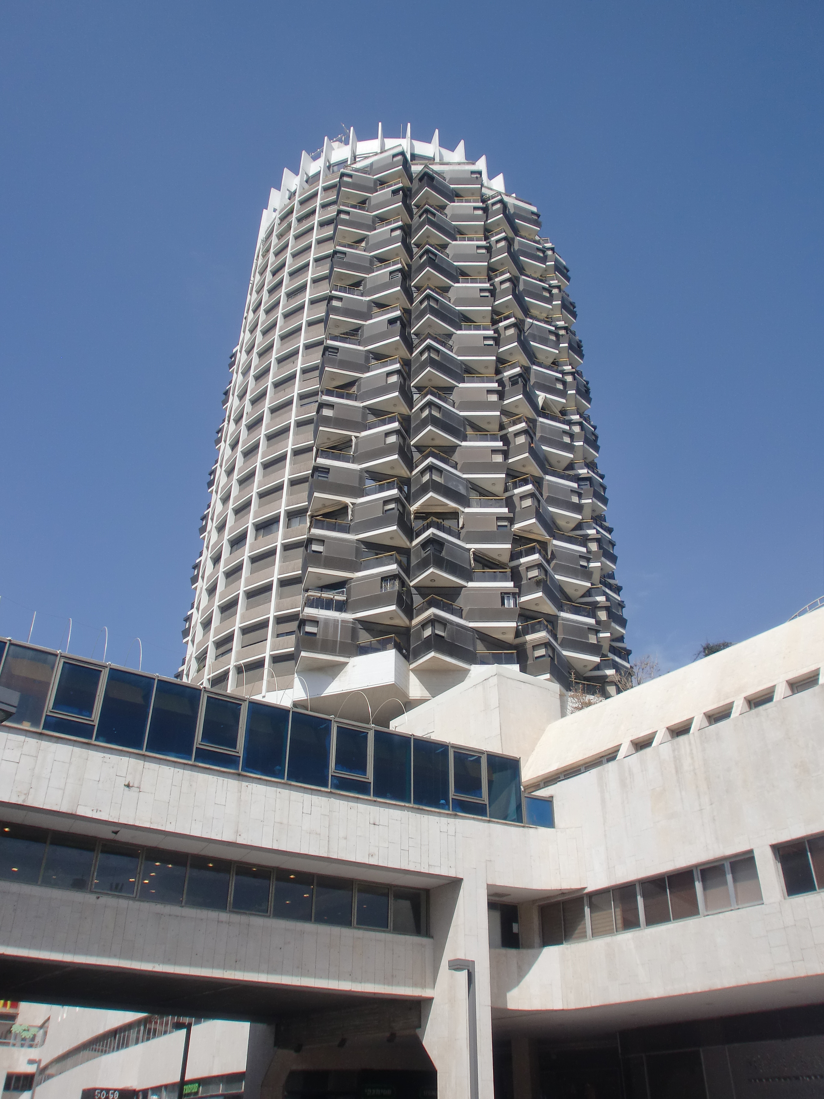 Dizengoff Center, Tel Aviv | Herzliya Marina Guide